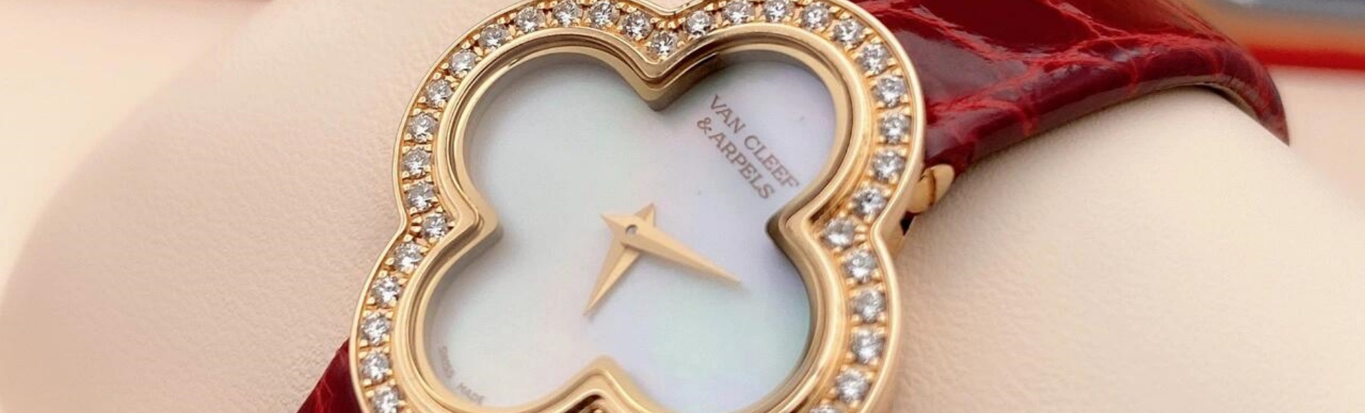 How to Customize an 18K Gold Van Cleef & Arpels Alhambra Watch from the ...